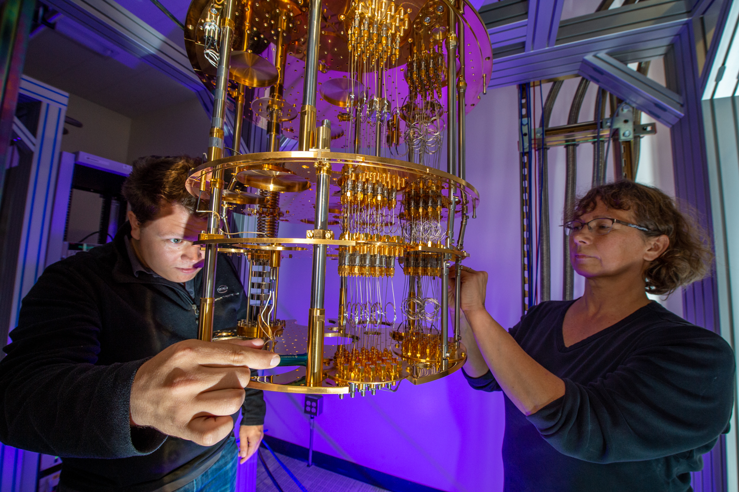 Intel Women Inspire the Next Generation of Quantum Innovators - Intel ...