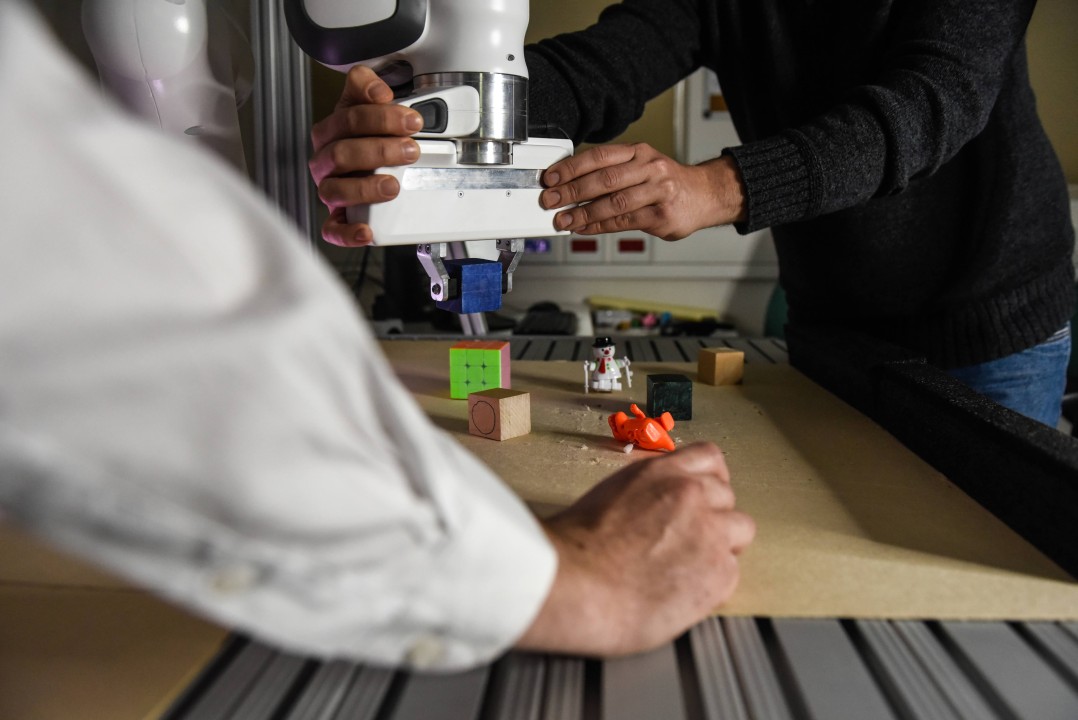 Intel Labs’ Validate on Sim, Detect on Real (VSDR) Narrows Sim2Real Gap ...