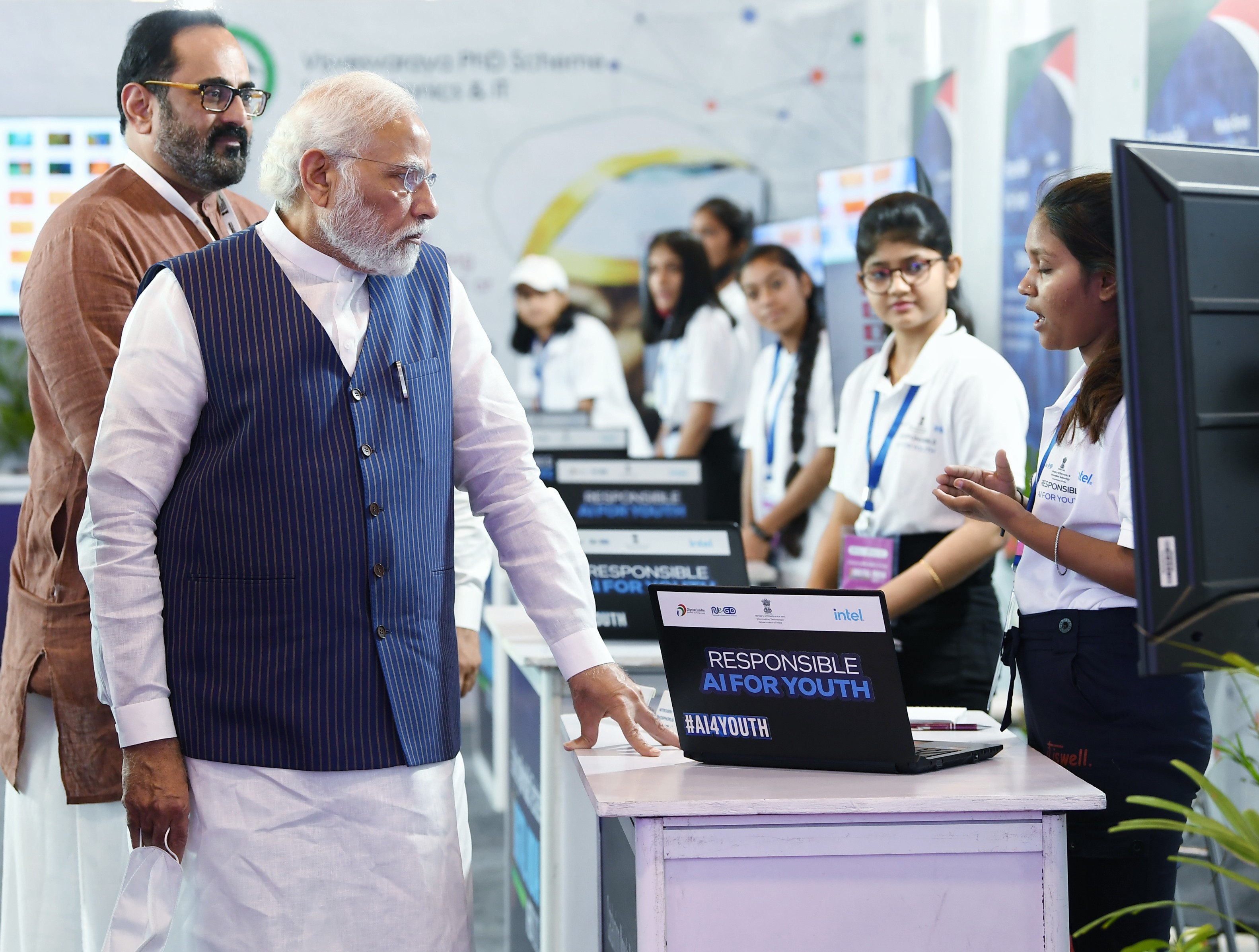 Intel AI Initiative on Track to Reach 30 Million People by 2030 - Intel ...